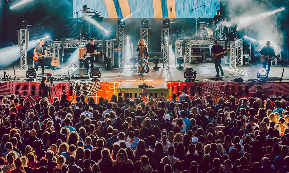 Tixa // Honeybeast // Győr / Bridge Garden