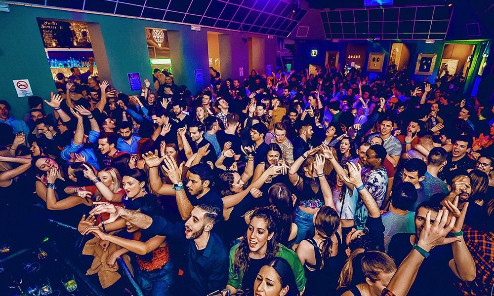 Tixa // Instant - Fogas Ház